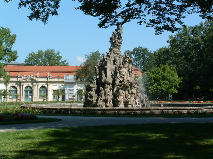 ERLANGEN RAHTHOUS – ARMY BARRACKS
