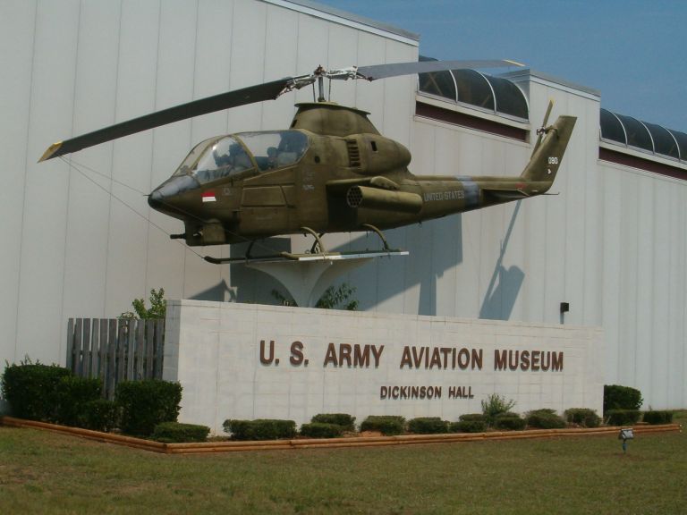 FORT RUCKER ALABAMA – ARMY BARRACKS