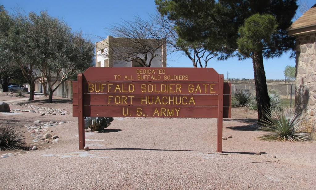 FORT HUACHUCA ARIZONIA – ARMY BARRACKS