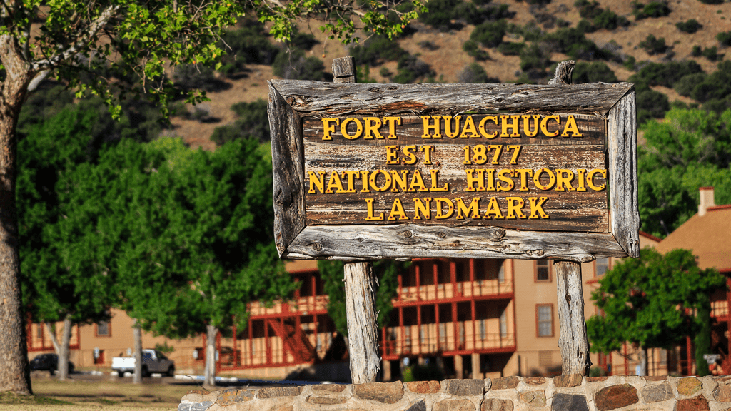 FORT HUACHUCA ARIZONIA – ARMY BARRACKS